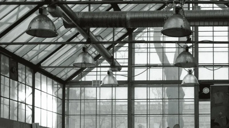 Ultimate Warehouse Lighting Guide: Fixtures & Expert Tips