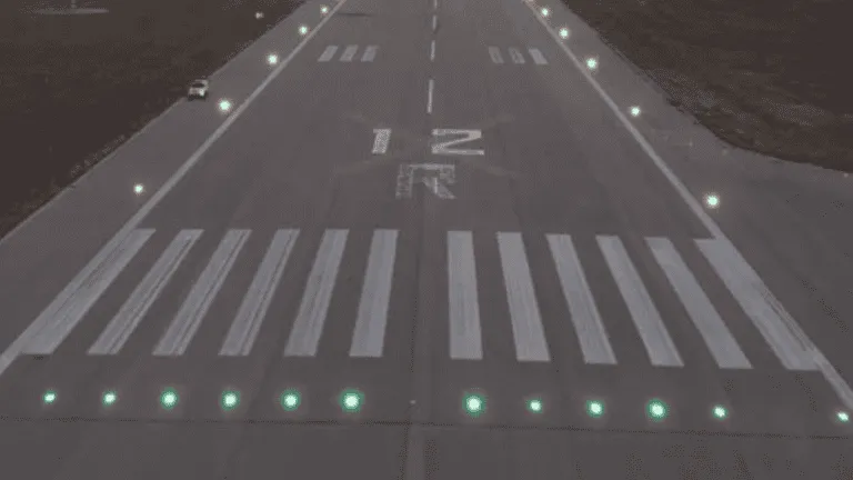 The Guide To Airport Runway Lights Color And Spacing