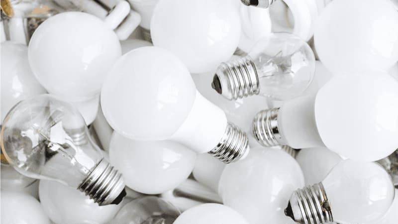 Guida completa alle dimensioni, tipi, forme e codici delle lampadine